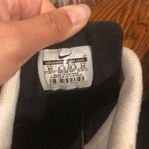 Nike | Shoes | Kids Size 6y Nike Air Max Black And White | Poshmark